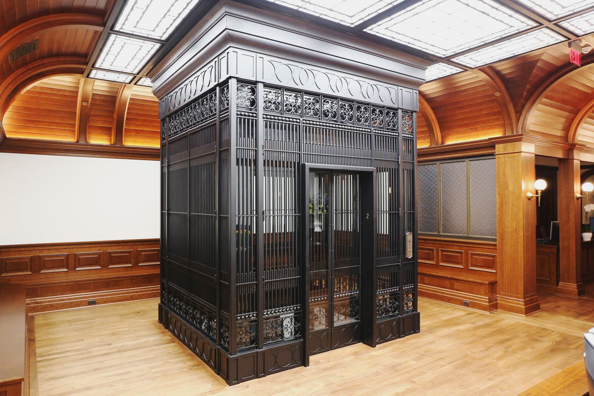 LULA Elevator | Small commercial elevator | Cibes Symmetry